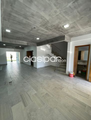 ALQUILO DUPLEX SEMI EQUIPADO DE 3 DORMITORIOS - A ESTRENAR EN LAMBARÉ #1919667 | Clasipar.com en ...