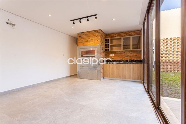 VENDO RESIDENCIA EN ASUNCION BARRIO MBURUCUYA - FV #2128426 | Clasipar.com en Paraguay